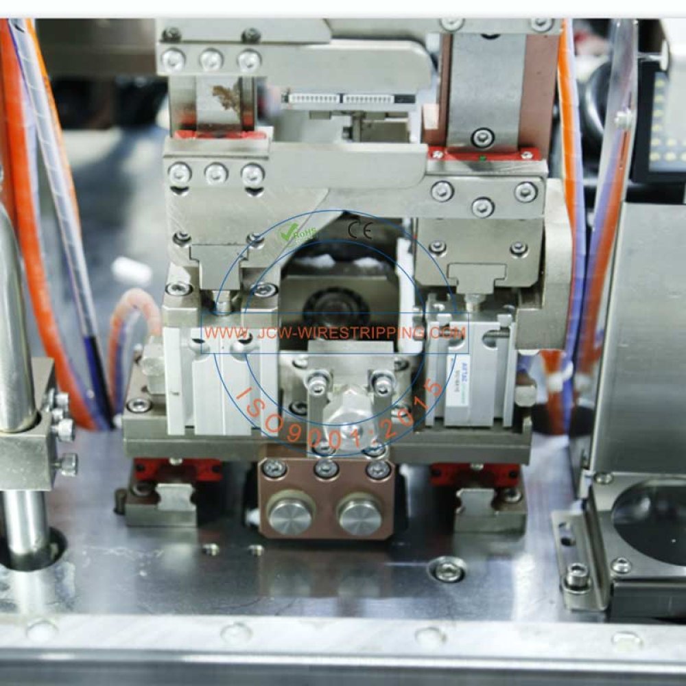 Fully Automatic Housing Insertion Machine - JCWelec